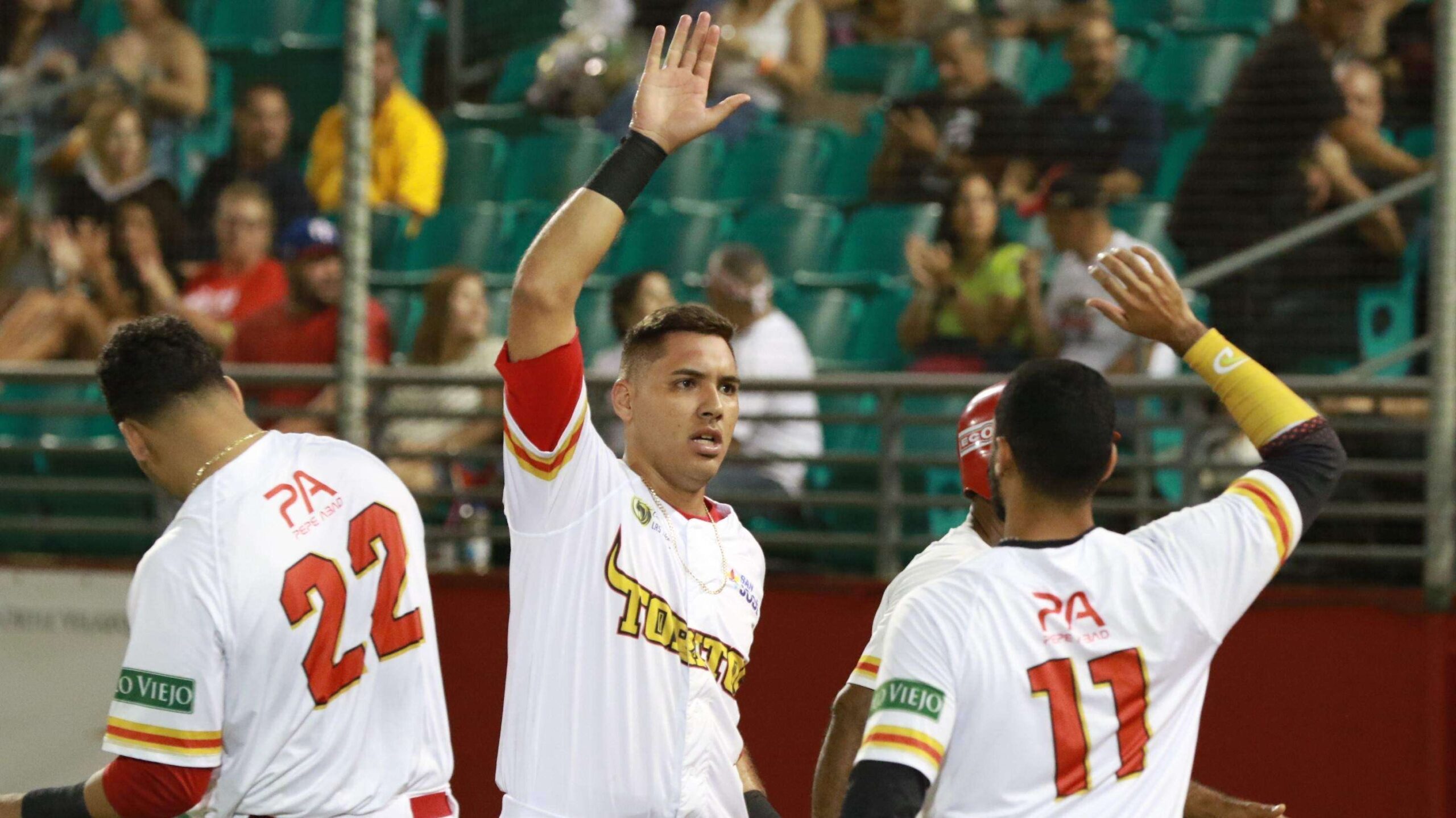Triple empate en el liderato del Carnaval de Campeones - NotiCel - La ...