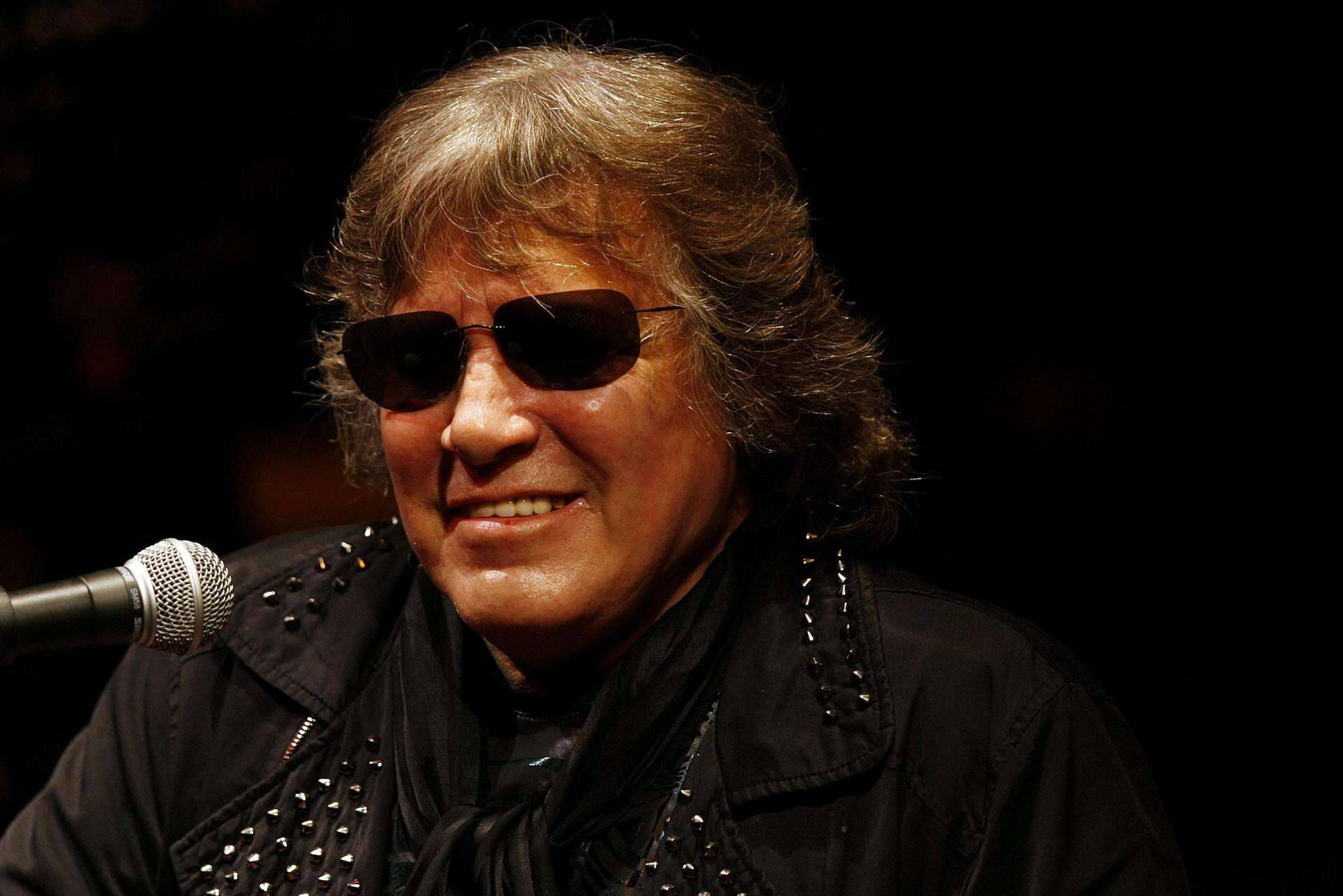 Estrenan en Miami el documental «José Feliciano, detrás de esta ...