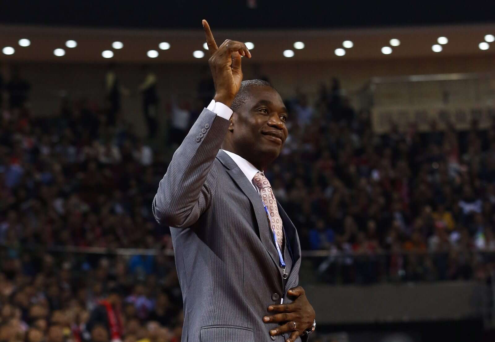 Mutombo revela que tiene un tumor cerebral - NotiCel - La verdad como ...