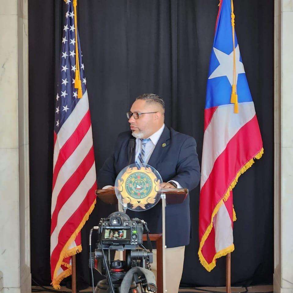 Regresa a la Cámara el exsargento de armas Miguel Arvelo Kuilan ...