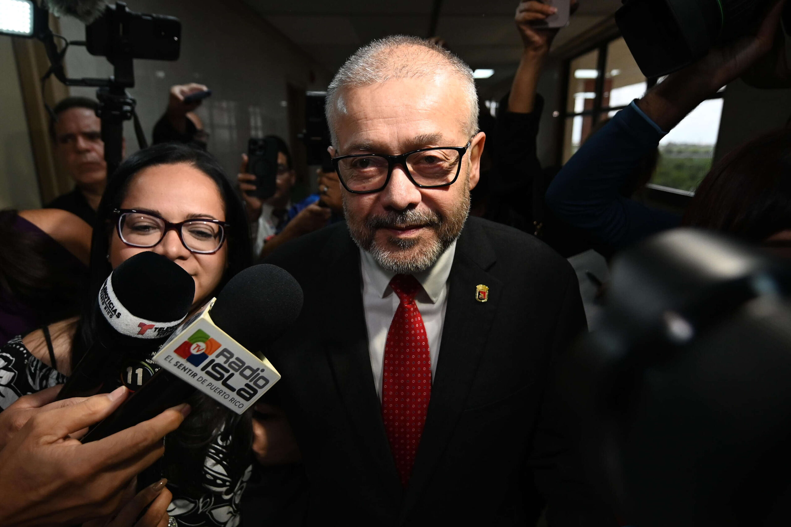 «No ha lugar» solicitud de desestimación de cargos del suspendido ...