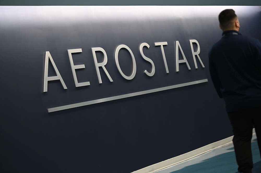 Aerostar alerta sobre impacto en pasajeros por visita de Kamala Harris ...