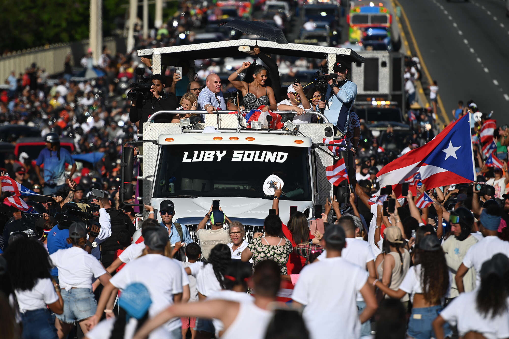 Puerto Rico celebra su «perfectamente imperfecta» Maripily - NotiCel ...
